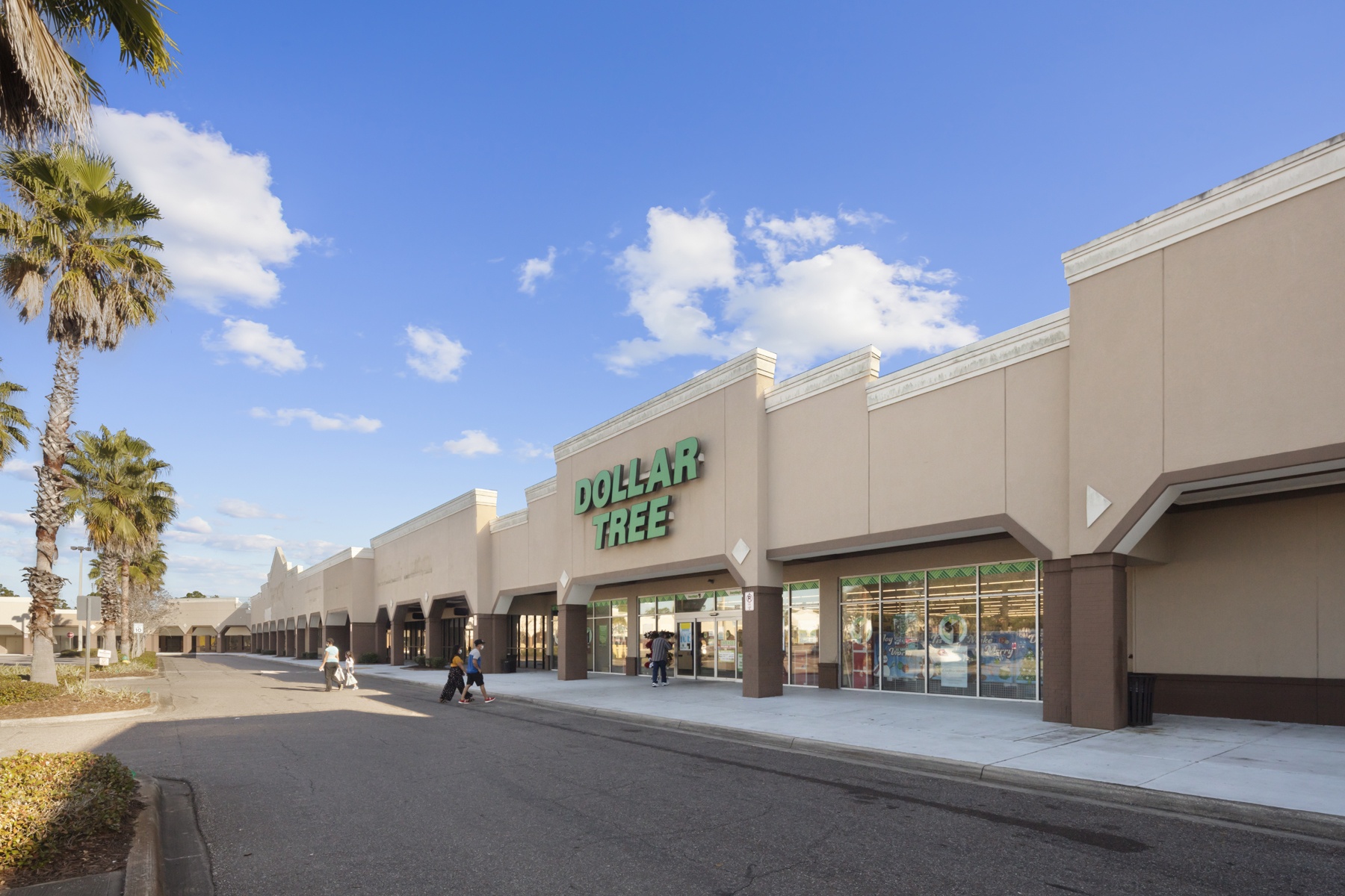 Volusia Square - Real Capital Solutions