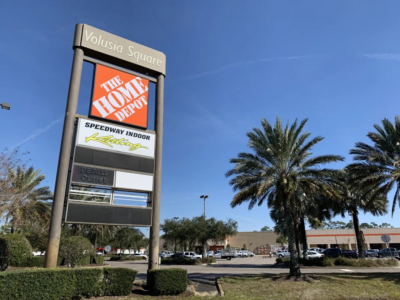 Volusia Square - Real Capital Solutions