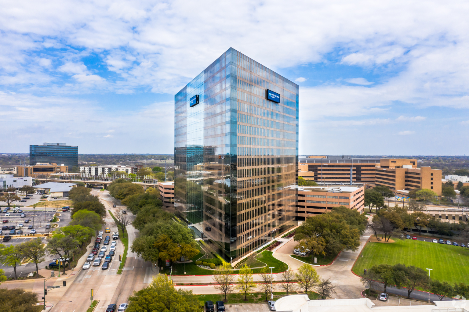 Real Capital to raise $400 million in first fund after nabbing ...